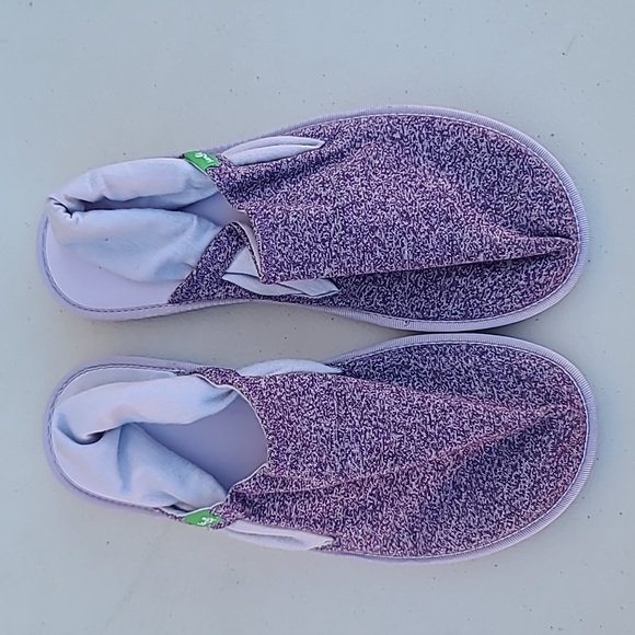 Sanuk | Shoes | Sanuk Lil Yoga Sling Cruz Sandals Flip Flops | Poshmark